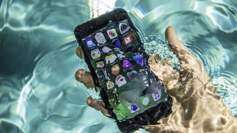 iPhones will be vacuum sealed for additional waterproofing in the ...