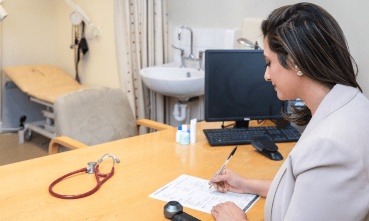 Skin diseases can be treated with Psychodermatology | Tapscape