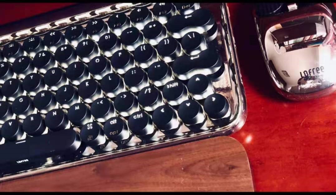 Lofree Keyboard Review of Knight Collection | Tapscape Lofree Keyboard Review of Knight Collection | Tapscape